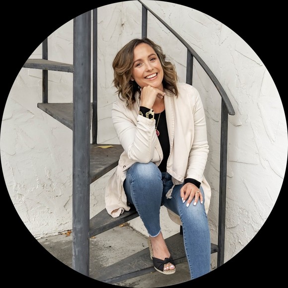 Sasha's Closet (@sashaangelina) | Poshmark